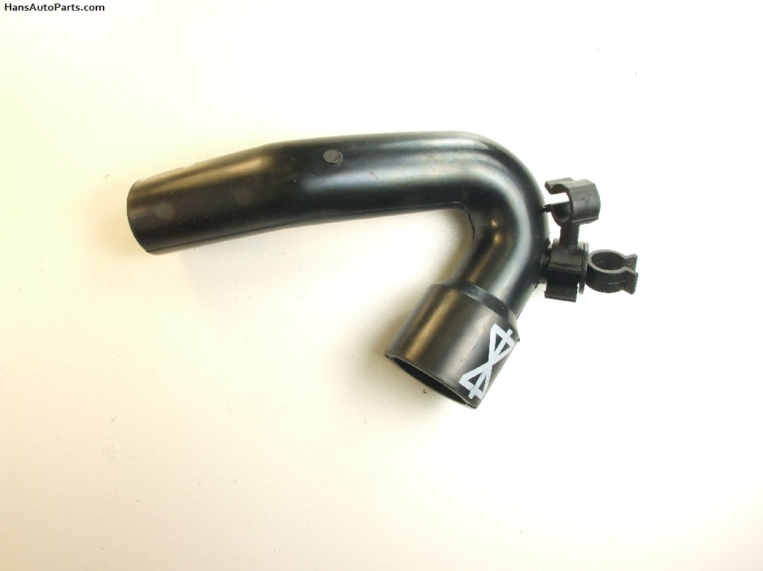 06A133240 23.00 Air Intake Hose Elbow 2.0 Beetle Golf Jetta AEG