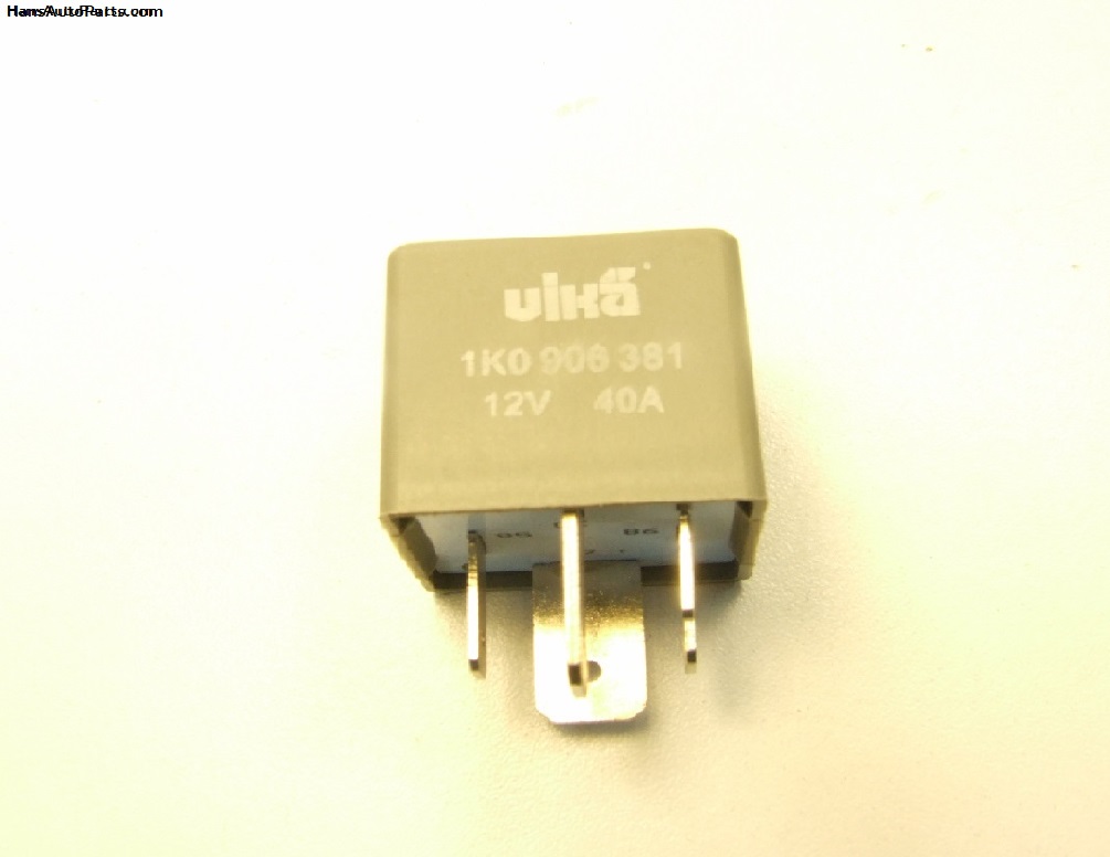 1K0906381 $3 VW Audi Fuse Box Relay Eos Golf Jetta Passat A3