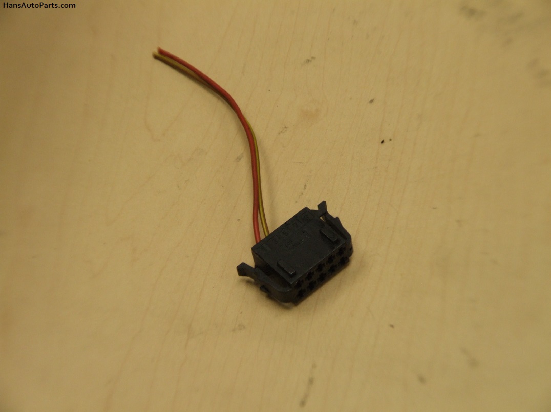 $3.00 (Recycled) 191972725 wiring harness/connector