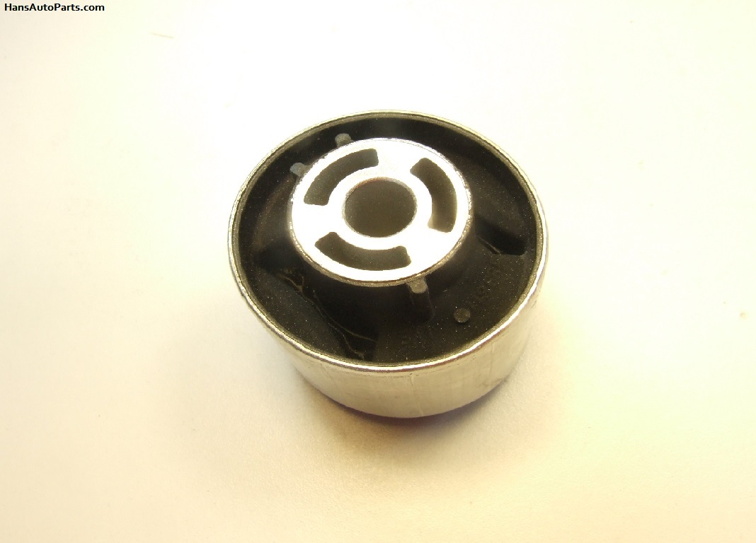 3C0505541 $10 OEM VW Bonded Rubber Mount CC Passat