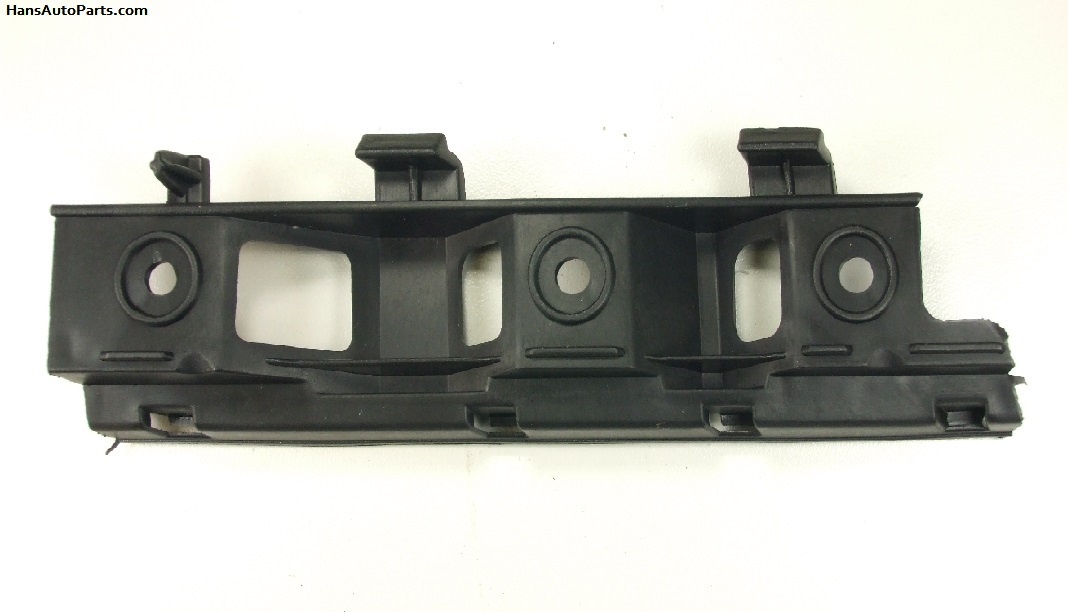 3C0807183 $1 VW Left Guide Piece Front Bumper Passat.