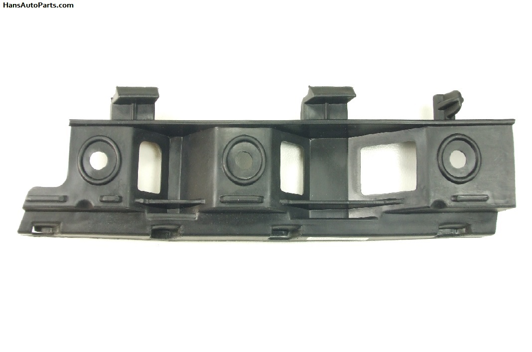 3C0807184 $1 VW Right Guide Piece Front Bumper Passat.