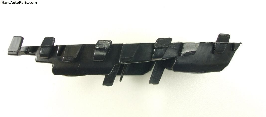 5C6807184 $3 VW Right Guide Piece Front Bumper Jetta.