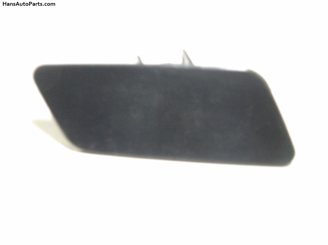 7P6807938 $8 VW Right Headlight Washer Cover Touareg.