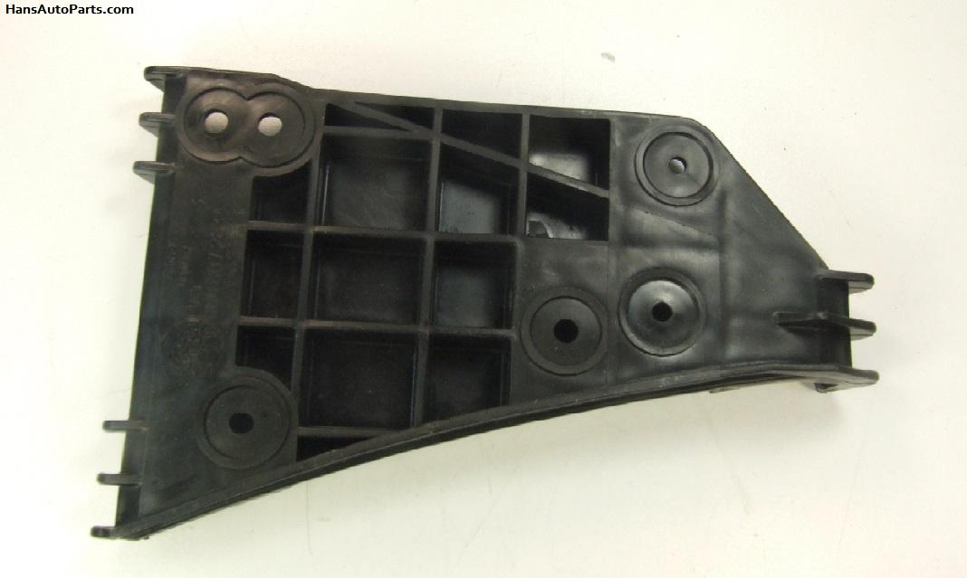8D0807283 $13 OEM Audi Left Front Bumper Guide Piece A4
