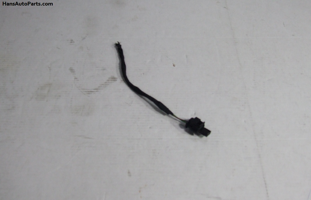 8J0973202 $3 OEM VW Audi 2 Pin Black Electrical Connector Eos Golf ...