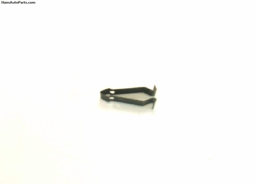 8P0867276A $1 OEM VW Audi Pillar Linings Clip Jetta A6 TT A3 TTRS
