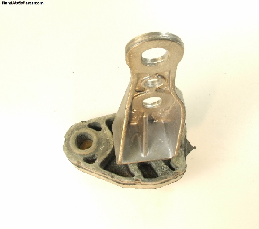 8R0253144B $9 Audi Right Rear Exhaust Bracket Q5