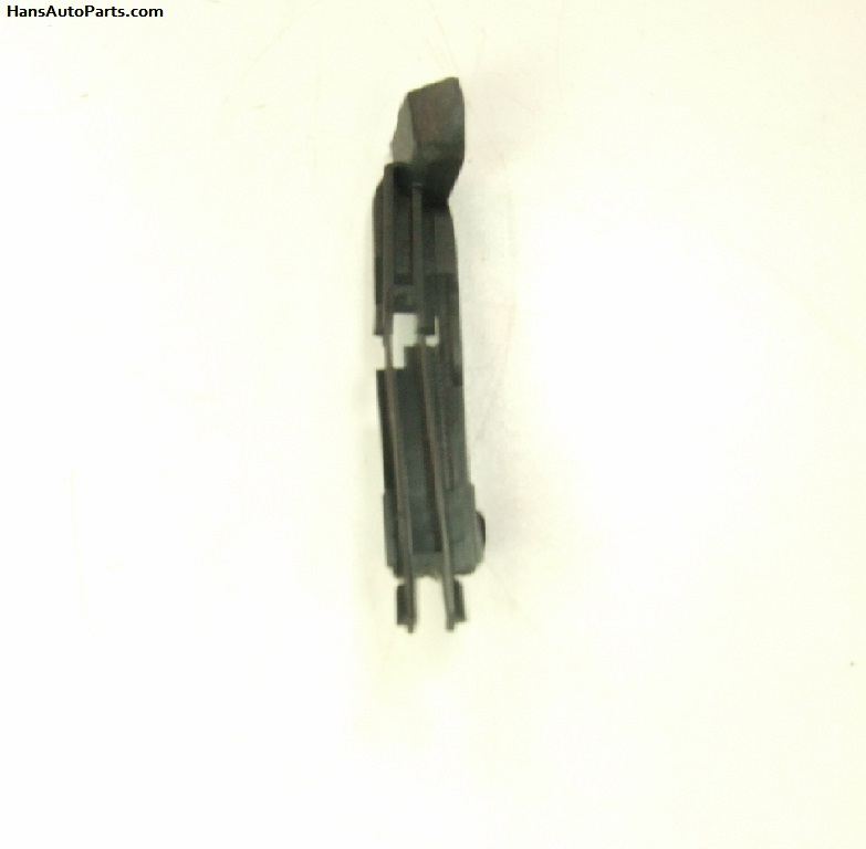 8R0853756 $1 OEM Audi Roof Bracket Retainer Q5