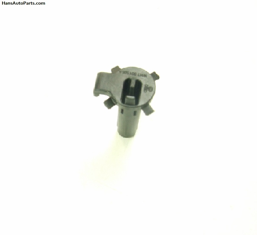 WHT001506A $1 OEM Audi Radiator Reservoir Attachment Bolt A4 A5 A7