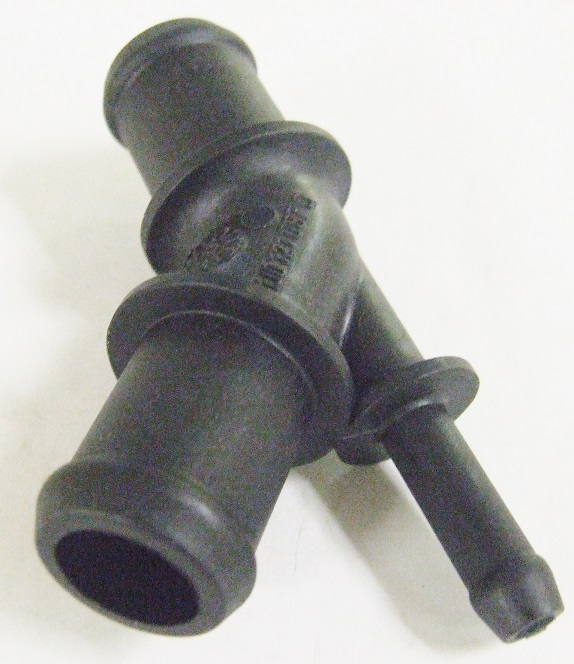 1J0121087D Coolant Flange 98-01 Beetle Golf 1.9 2.0