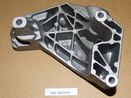 038199207H $49 OEM VW Audi Right Motor Mount Beetle Golf Jetta Jetta ...