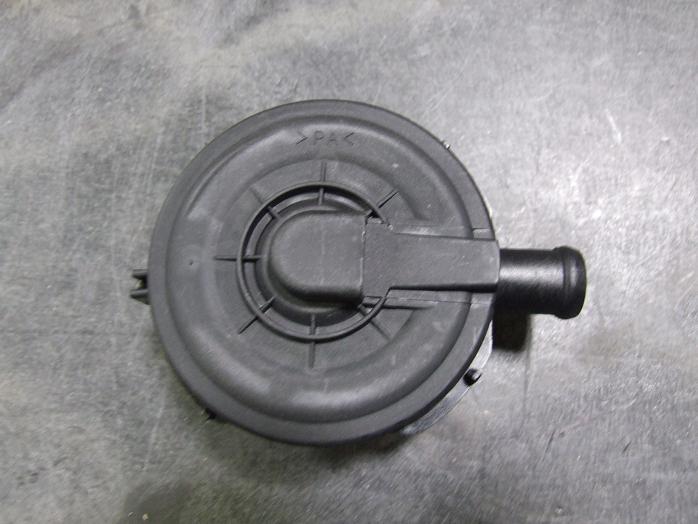 077103245B $26 VW Audi Air/Oil Separator Valve Passat Phaeton V8 ...