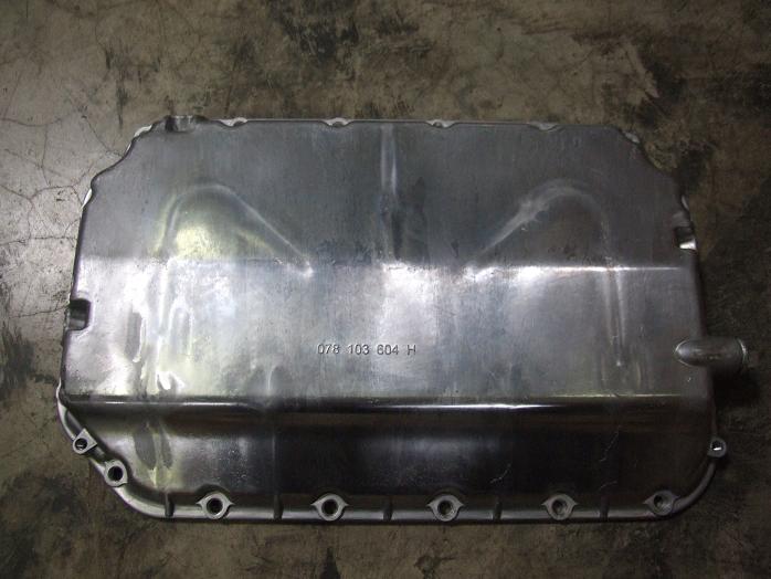 078103604H $31 VW Audi Lower Oil Pan A4 A6 80/90 Cabriolet V6
