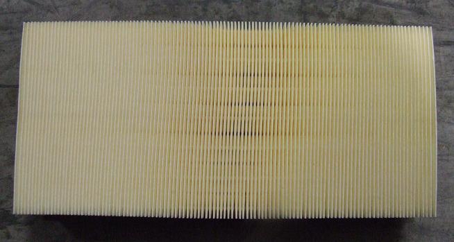 7L0129620 $6 VW Audi Air Filter Touareg Q7.