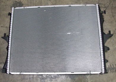 7L0121253 $129 VW Audi 710mm x 551mm Radiator Touareg Q7.