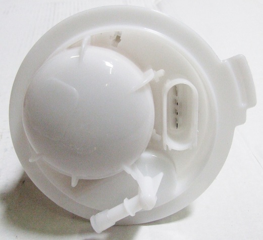 7L8919679 $53 Audi Left Upper Fuel Filter / Fuel Tank Flange Q7.