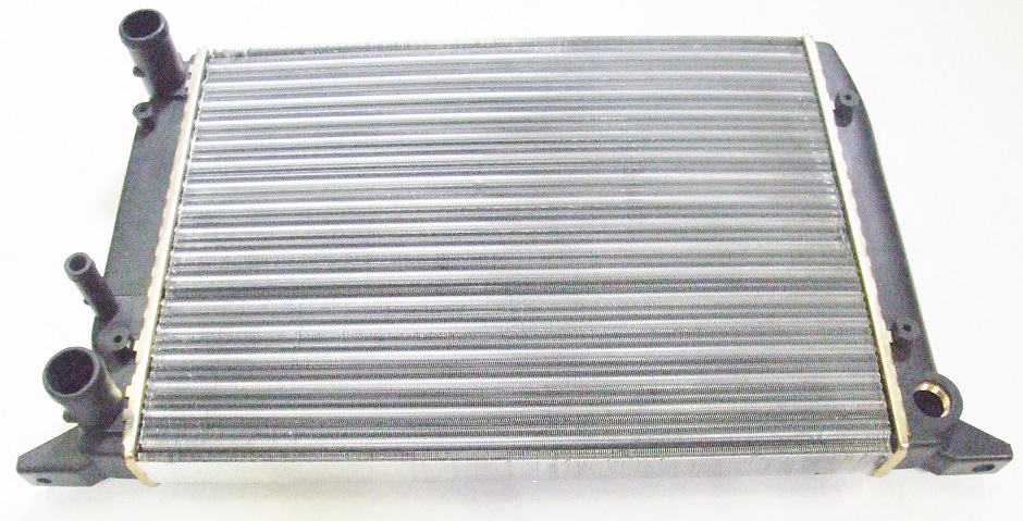 811121253D $22 Audi 430mm Radiator 80/90.