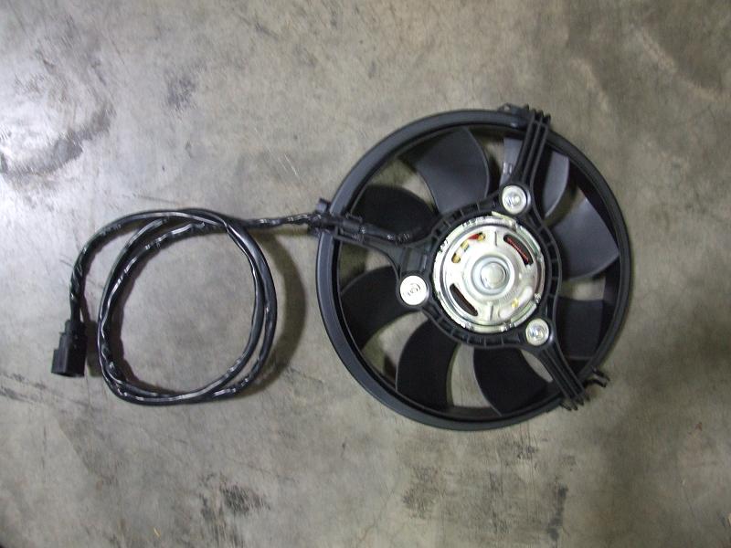 8D0959455R 280mm Radiator Fan 01-05 Passat Audi A6 V8 Audi A8